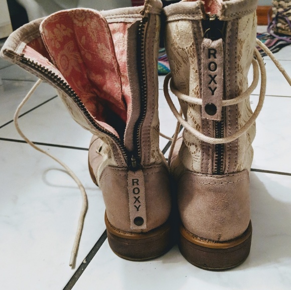 Roxy | Shoes | Roxy Waterproofed Lace Combat Boots 6 | Poshmark